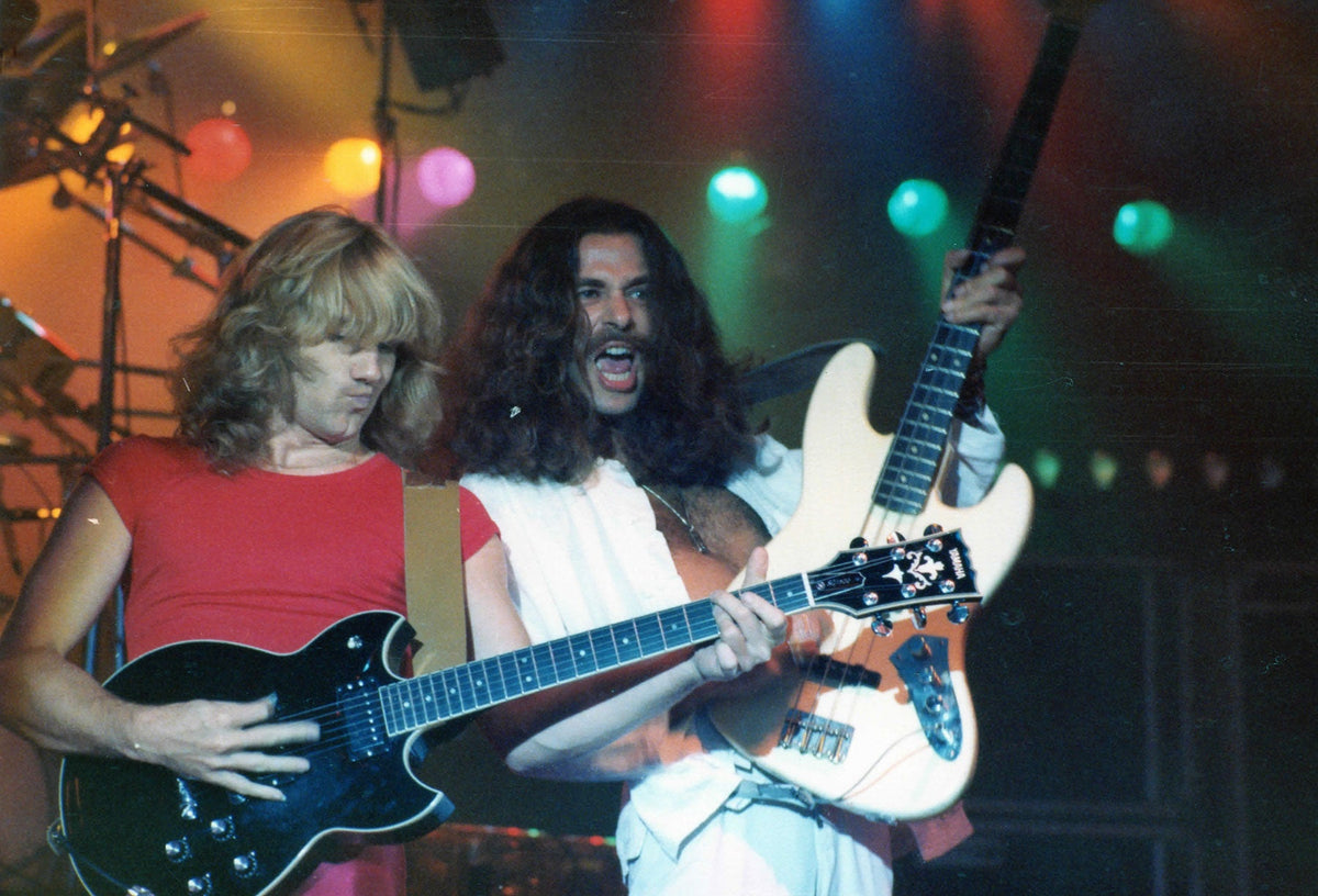 Mike and Rik Shredding – The Official Triumph Store